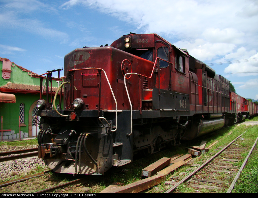 SD40T-2 9498 / HELPER UNIT